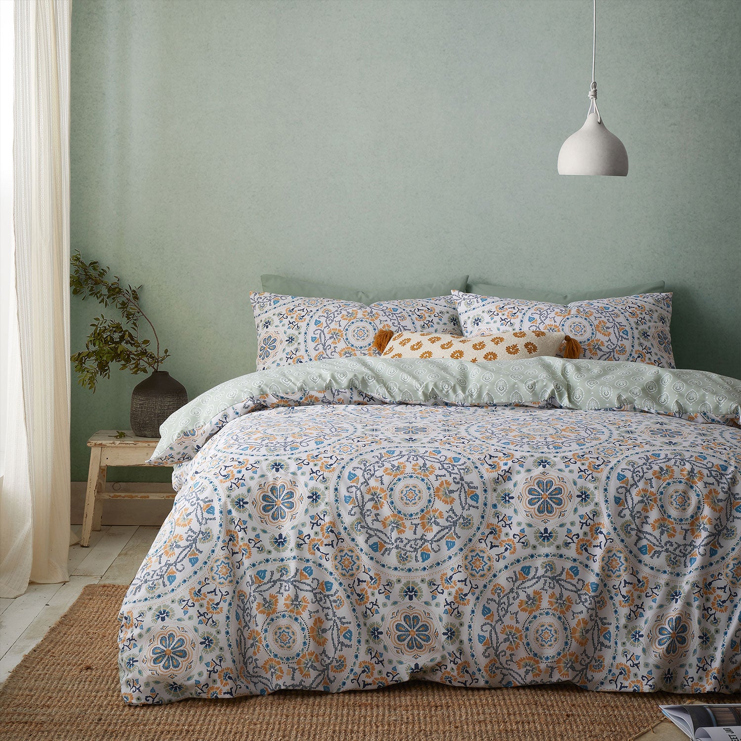 Pineapple Elephant Safiya Mandala Reversible Duvet Set – Julian Charles ...