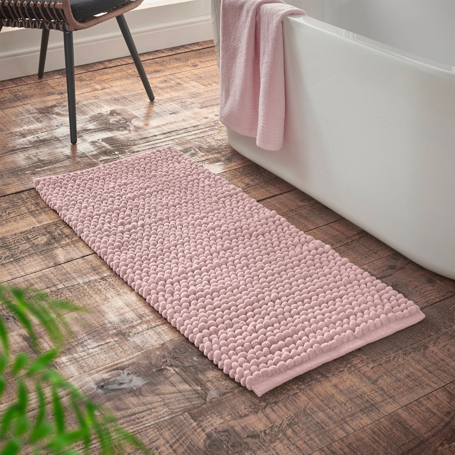 Bianca Aspen Pink Bobble Bath Runner – Julian Charles Home