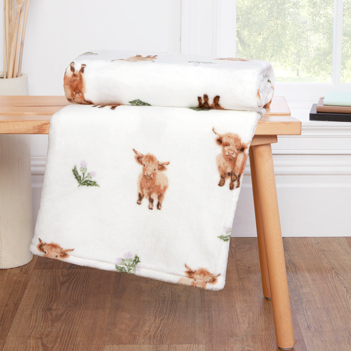Hattie Highland Cow Natural Printed Fleece Throw (130cm x 150cm ...