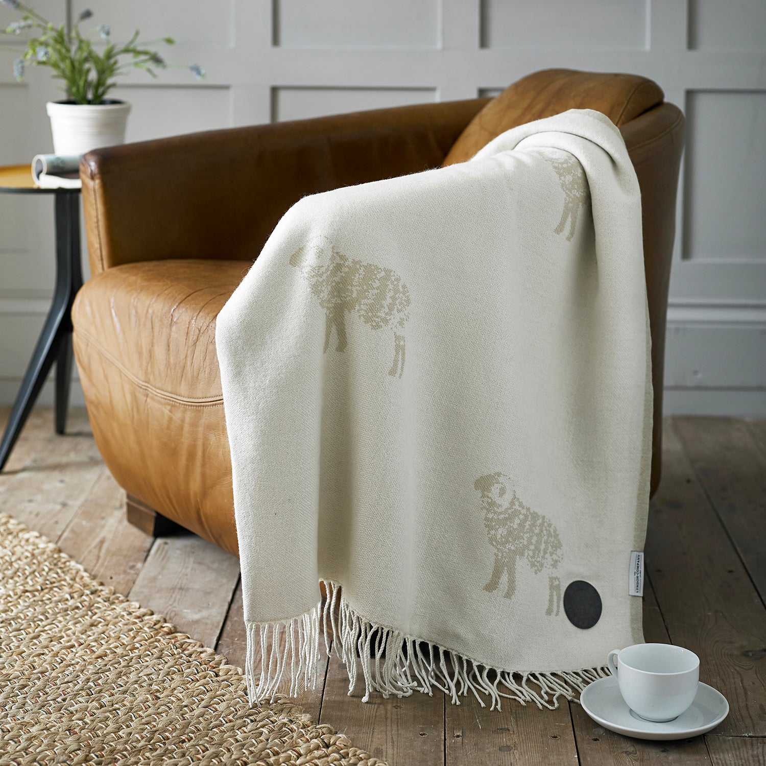 The Lyndon Company Ram Grey Soft Knitted Throw (140cm x 185cm) – Julian ...