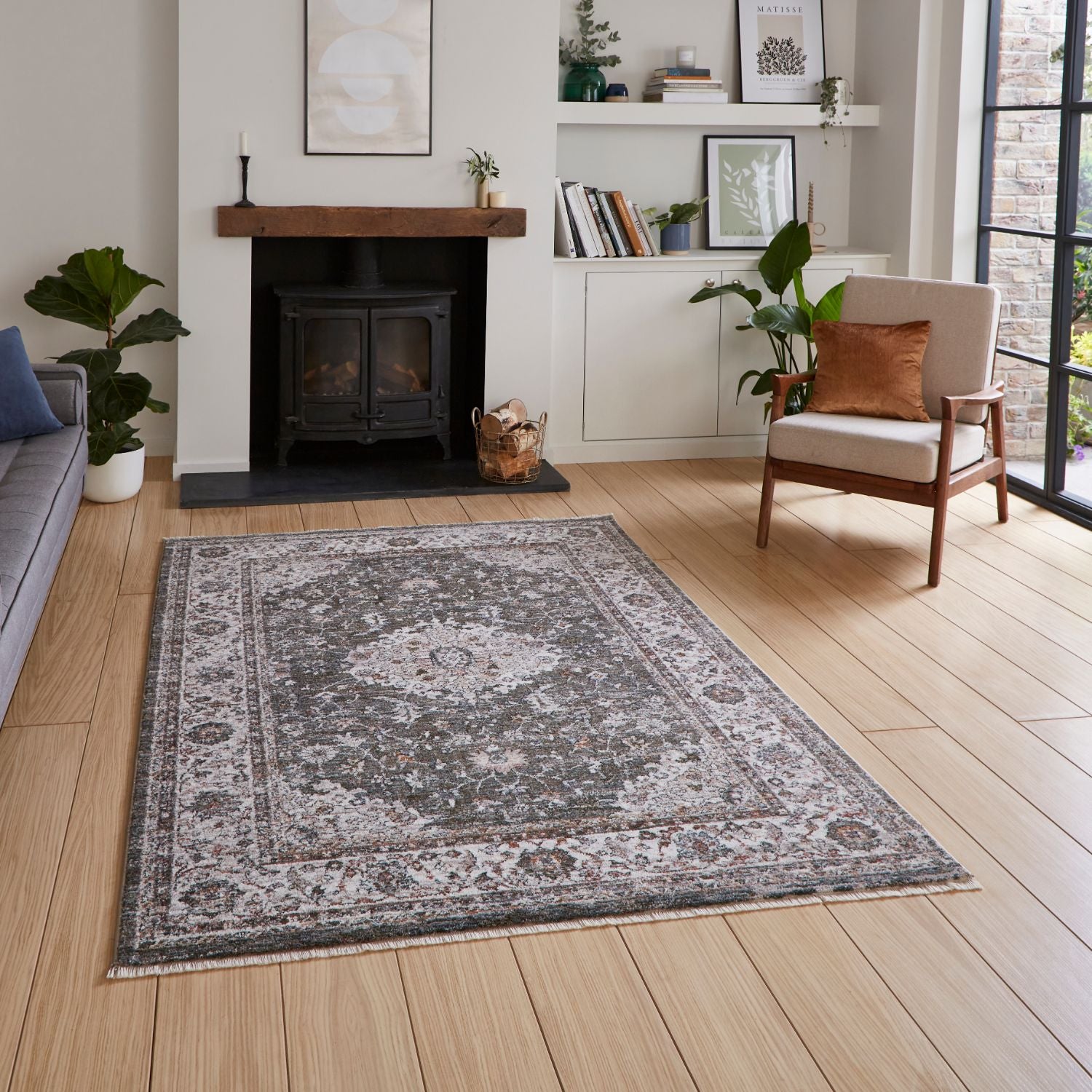 Vintage 35013 Green Traditional Rug – Julian Charles Home